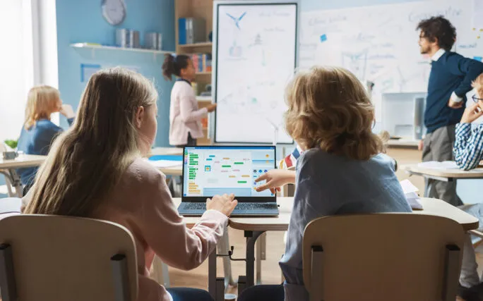 Online Learning for Schools Platform | Wolsey Hall For Schools